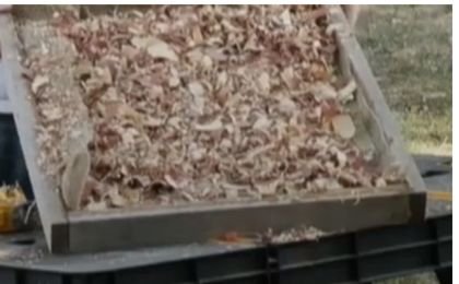 How To Make A Beehive Quilt Box [Moisture Control For Bees ...